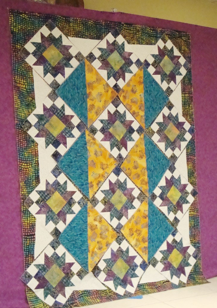 12 blocks, 14 settings, dynamic quilts – Quilt Addicts Anonymous